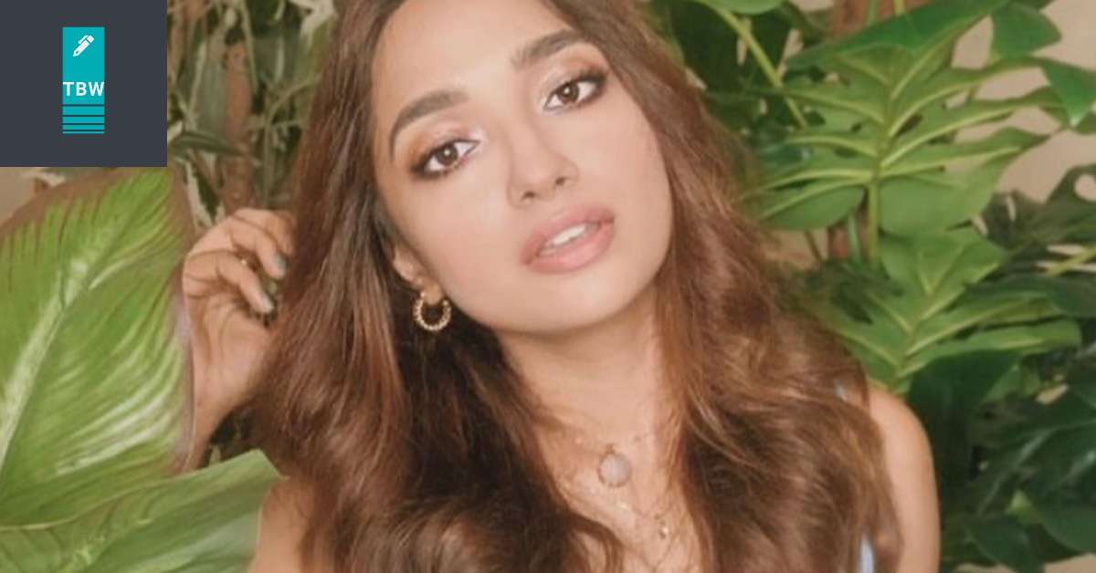 Jiya Shankar (Big Boss OTT 2)Age, Movies, Husband, Hot Photos, Net ...